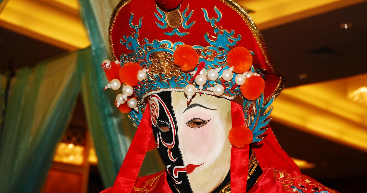 Chengdu Night Tour: Back Street Food or VIP Seat Opera Show | GetYourGuide