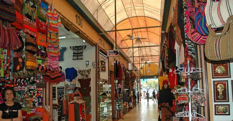 Lima: Visita guiada privada al Mercado Indio | GetYourGuide
