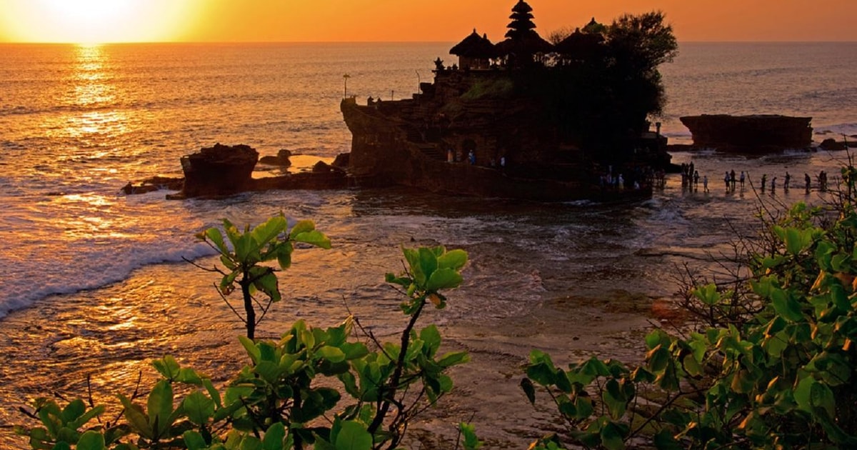 Bali: Taman Ayun and Tanah Lot Temple Sunset Tour | GetYourGuide