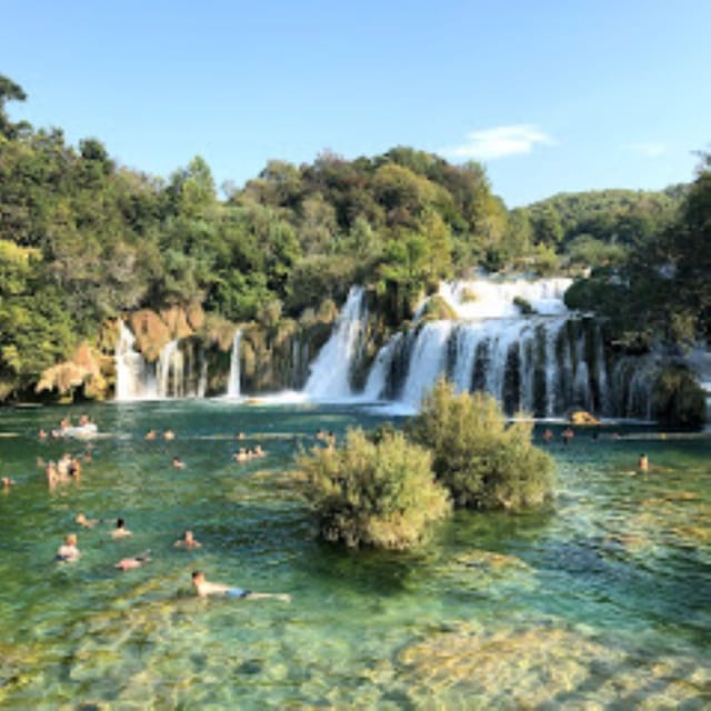 Von Split & Trogir: Krka Wasserfälle, Primošten Badezeit | GetYourGuide