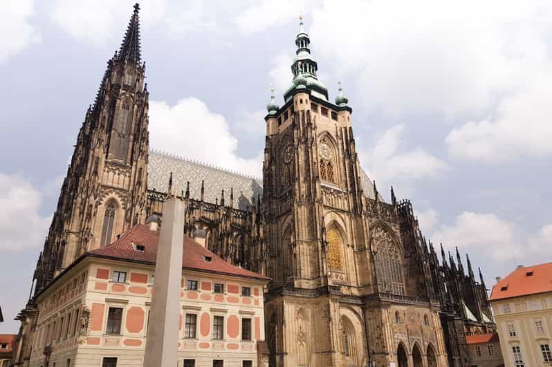 Prag: Prager Burg, Nationalmuseum und Altes Rathaus | GetYourGuide