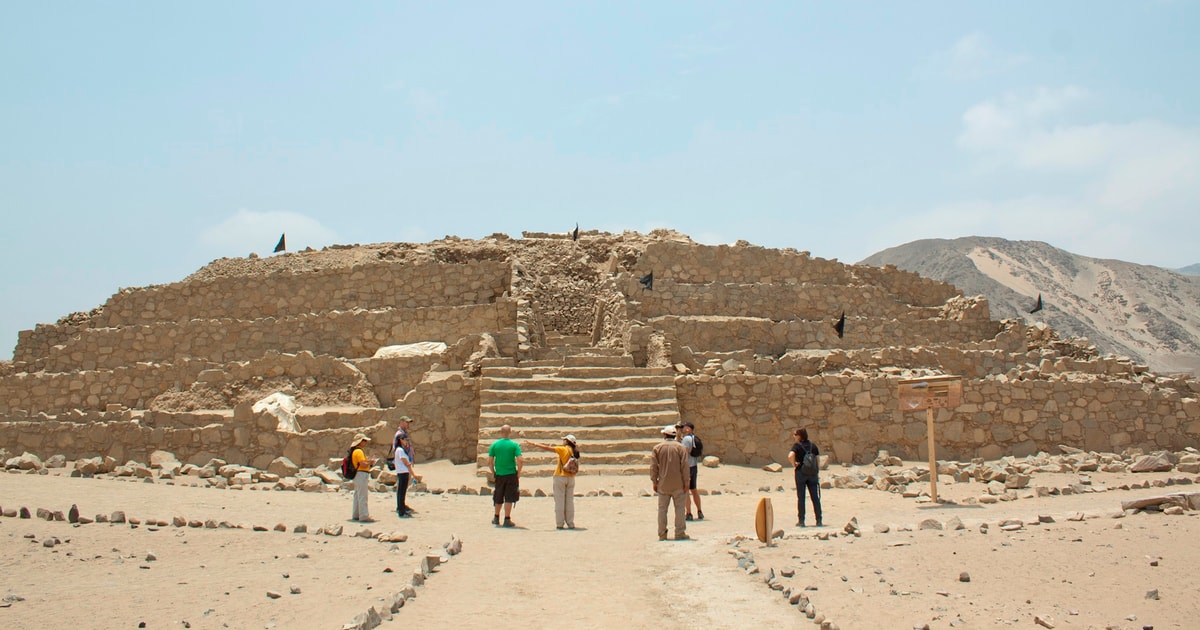 Från Lima: Full-Day Private Tour of Caral | GetYourGuide