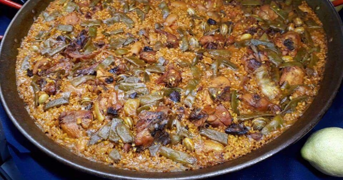 Valencia: Croazieră pe catamaran cu Paella și oprire pentru înot ...