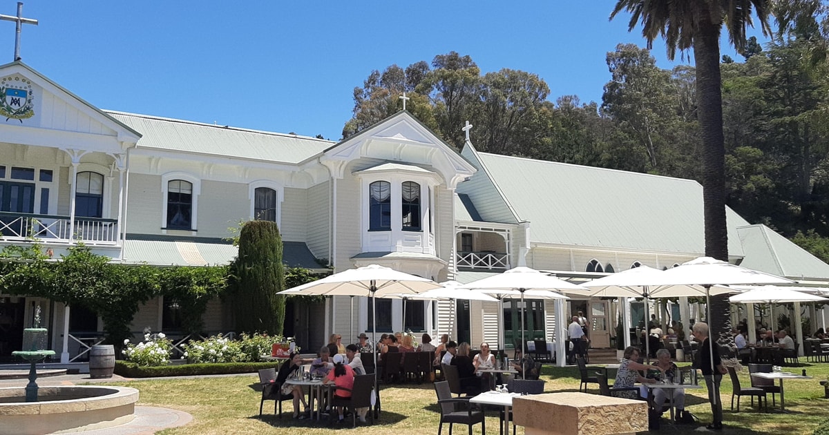Napier: Winery and Gin Tasting Tour with Lunch | GetYourGuide