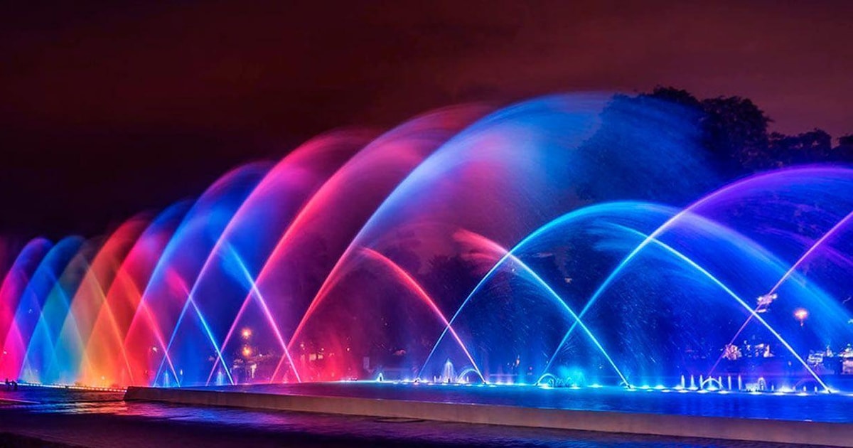 From Lima: Exciting tour of the Magical Water Circuit | GetYourGuide