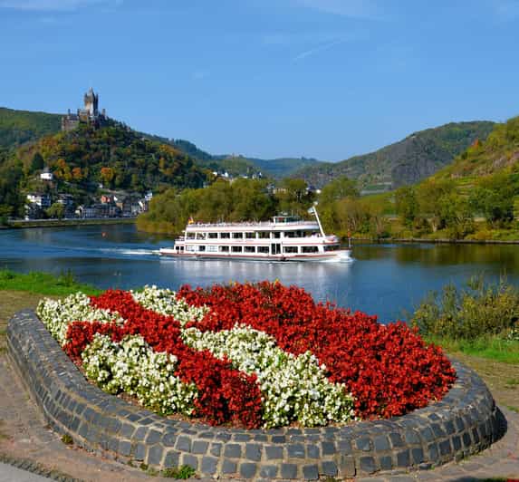 Cochem: Panorama-Schiff-Tour 1 Stunde bis Ernst und zurück | GetYourGuide