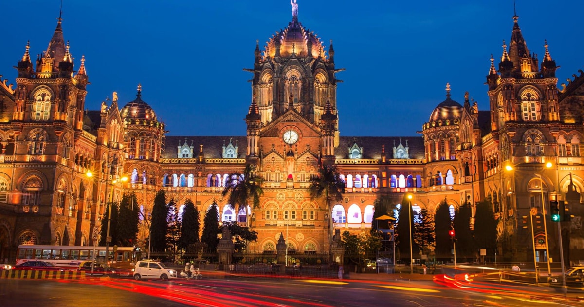 Explora Bombay iluminada por la noche (tour a pie guiado de 2 horas ...