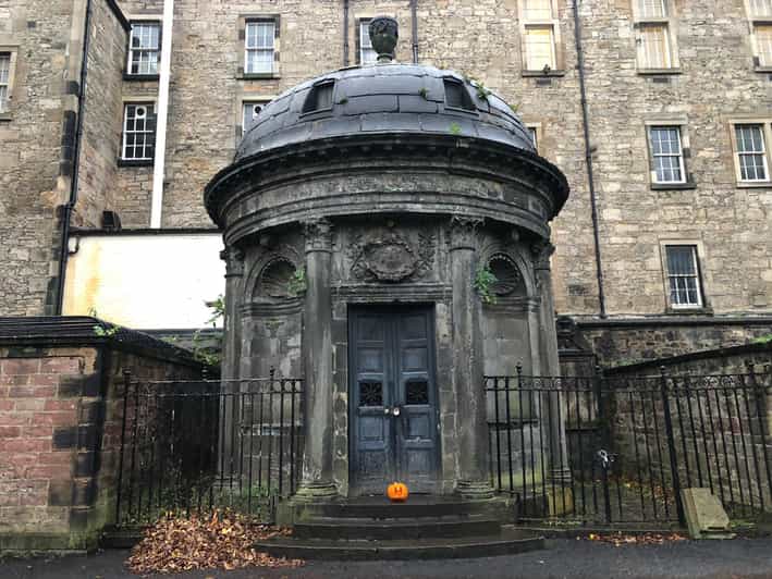 Ghosts of Edinburgh: Bloody Past Quest Experience | GetYourGuide