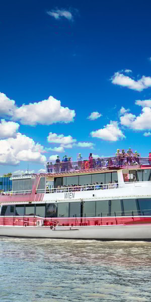 Vienna: Sightseeing Boat Tour with Lunch | GetYourGuide