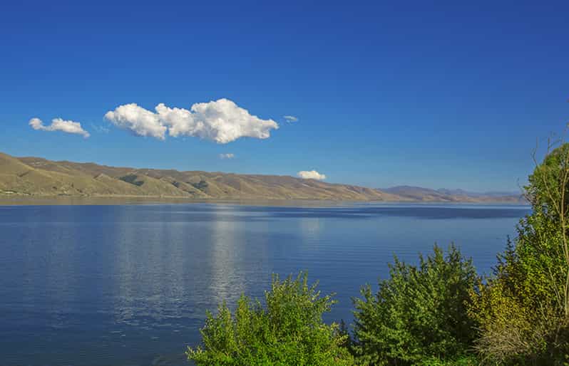 Ερεβάν: Hayravank Monastery Tour: Lake Sevan, Noratus, & Hayravank ...