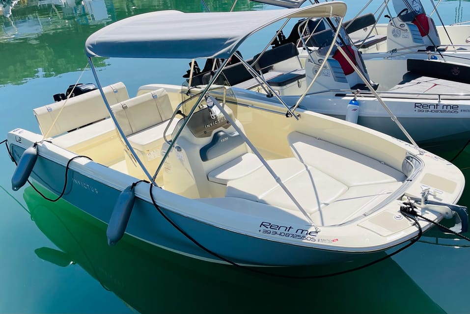 Boat invictus FX190 | GetYourGuide