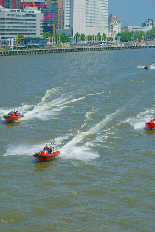 Rotterdam: Privé Rondvaart met de Speedboot over de Maas | GetYourGuide
