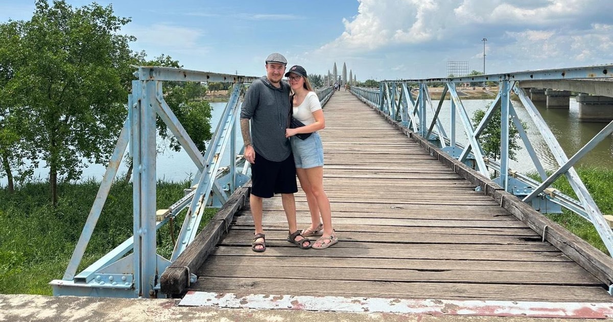 Traslado de Hue a Dong Hoi por el Paralelo 17 y el Túnel Vinh Moc ...