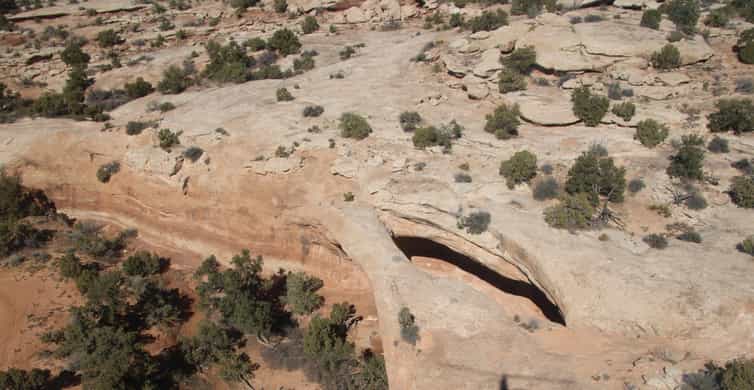 Moab: Arches Backcountry Helicopter Flight | GetYourGuide