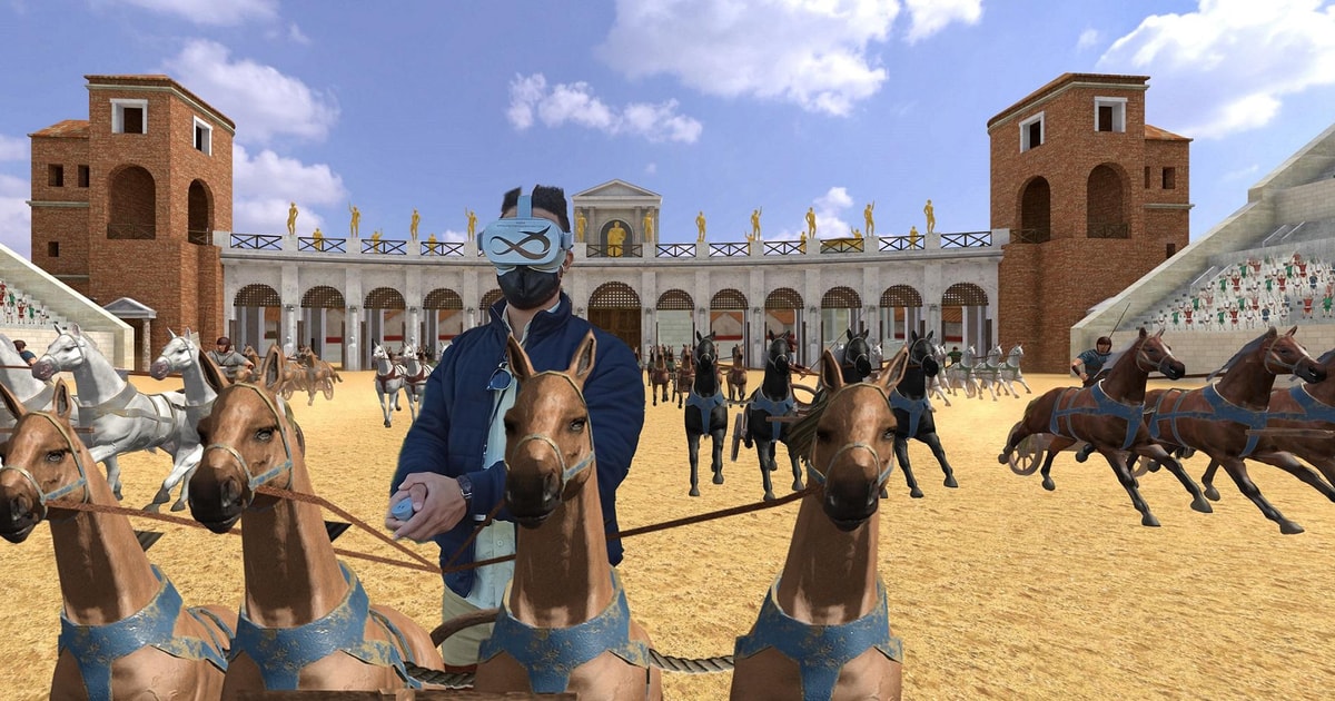 Rom: Circus Maximus Virtual-Reality-Spiel in der Nähe des Kolosseums ...