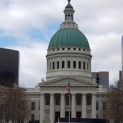 St Louis: 75-Minute City Trolley Tour | GetYourGuide