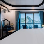 Ninh Binh: Lan Ha, Halong bay cruises with private balconies - 2026 ...