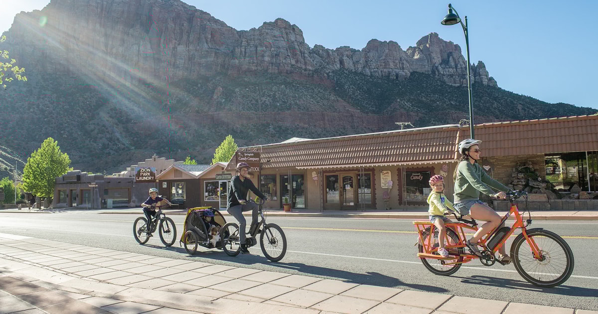 From Springdale: 4-hour Zion Canyon Bike and Hike Tour | GetYourGuide