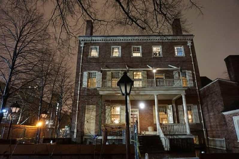 Philadelphia: Grim, Dark, and Twisted History Tour | GetYourGuide