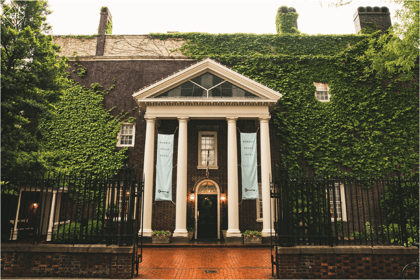 Philadelphia: Grim, Dark, and Twisted History Tour | GetYourGuide