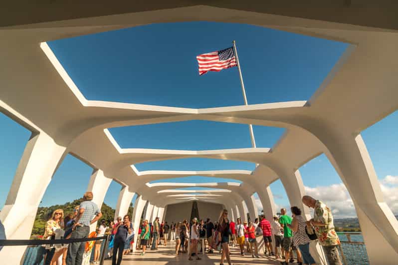 Oahu: USS Arizona Memorial and City Highlights Tour | GetYourGuide