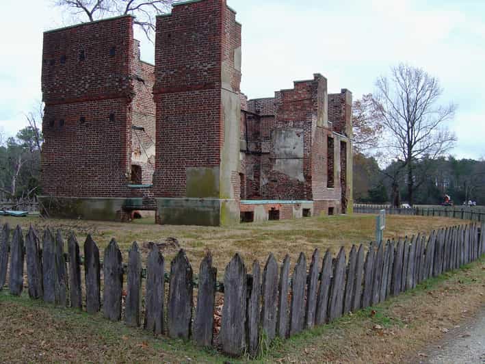 From DC: Colonial Williamsburg and Historical Triangle Tour | GetYourGuide