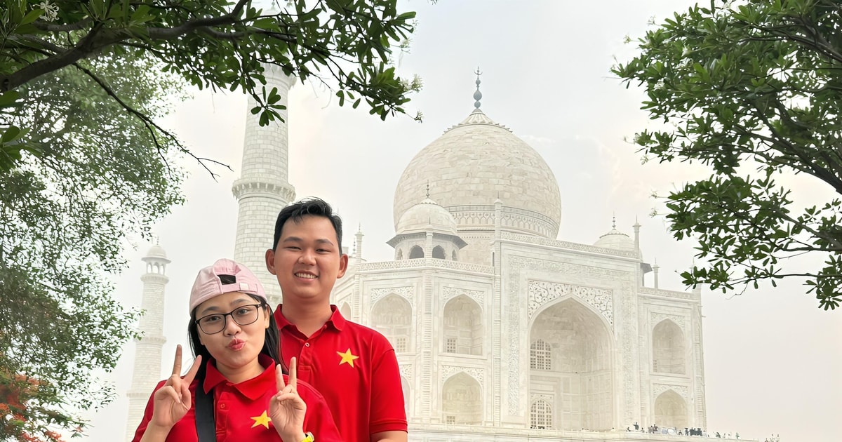 Agra: Taj Mahal & Rotes Fort mit Führung und Auto, ohne Anstehen ...