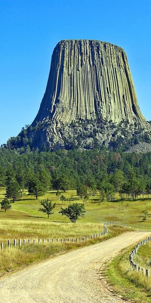 From Rapid City: Private Devils Tower Tour and Hike | GetYourGuide