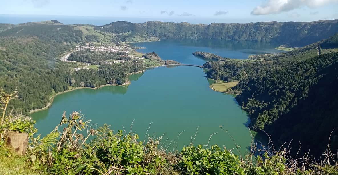 Azory: Sete Cidades wsi i Jeziora Half-Day Tour | GetYourGuide
