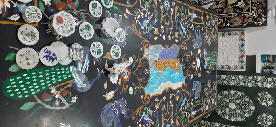 Fascinating Handicrafts of Tajganj | GetYourGuide