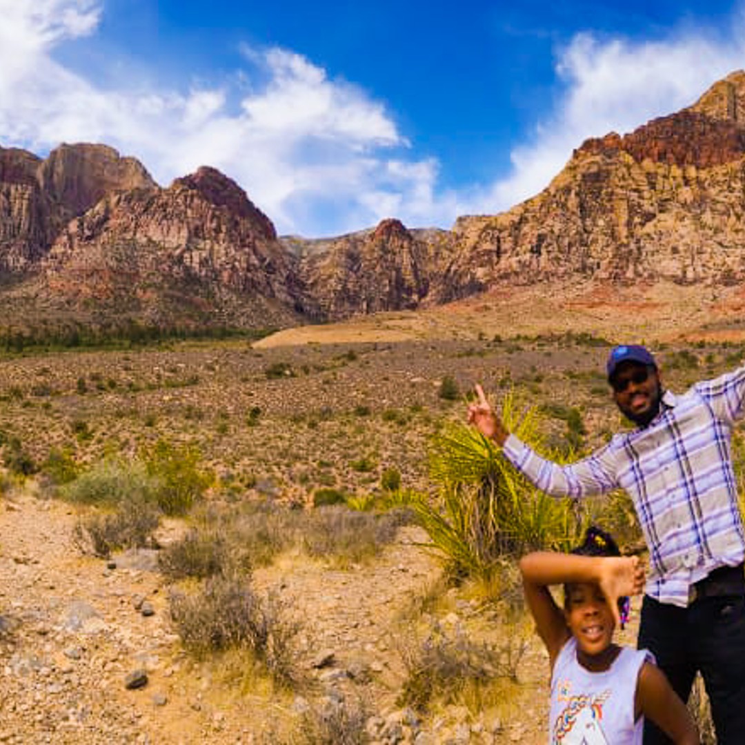 Las Vegas: Mojave, Red Rock Sign and 7 Magic Mountains Tour | GetYourGuide