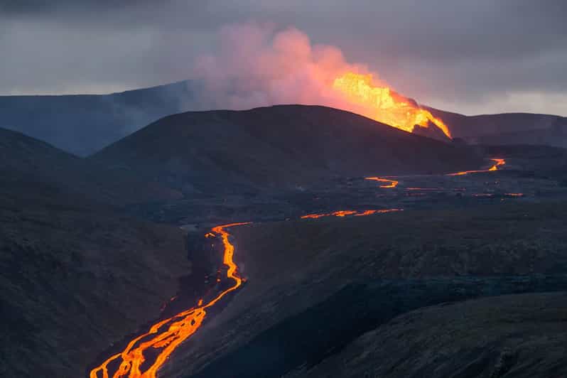 Reykjavík: Active Volcano Hike and Reykjanes Peninsula Tour | GetYourGuide