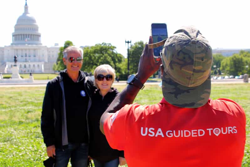 Washington DC: Guided Landmarks Bus Tour & National Archives | GetYourGuide