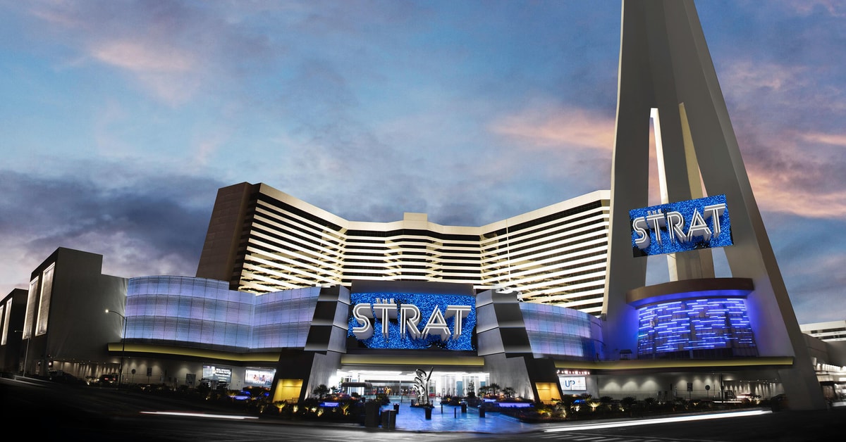Las Vegas: STRAT Tower SkyPod Observation Deck Ticket | BookYourTour.com