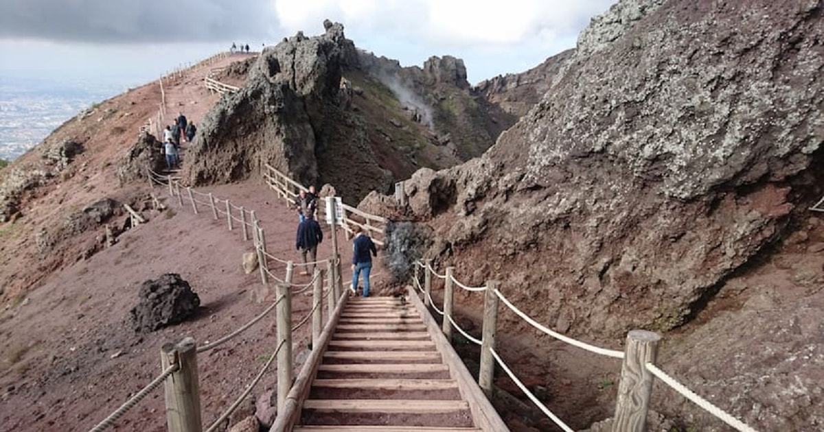 Naples: Day Trip to Pompeii & Vesuvius | GetYourGuide