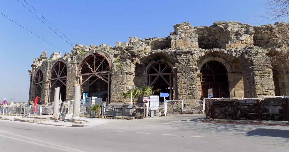 Von Alanya aus: Rundgang durch die Highlights von Side | GetYourGuide