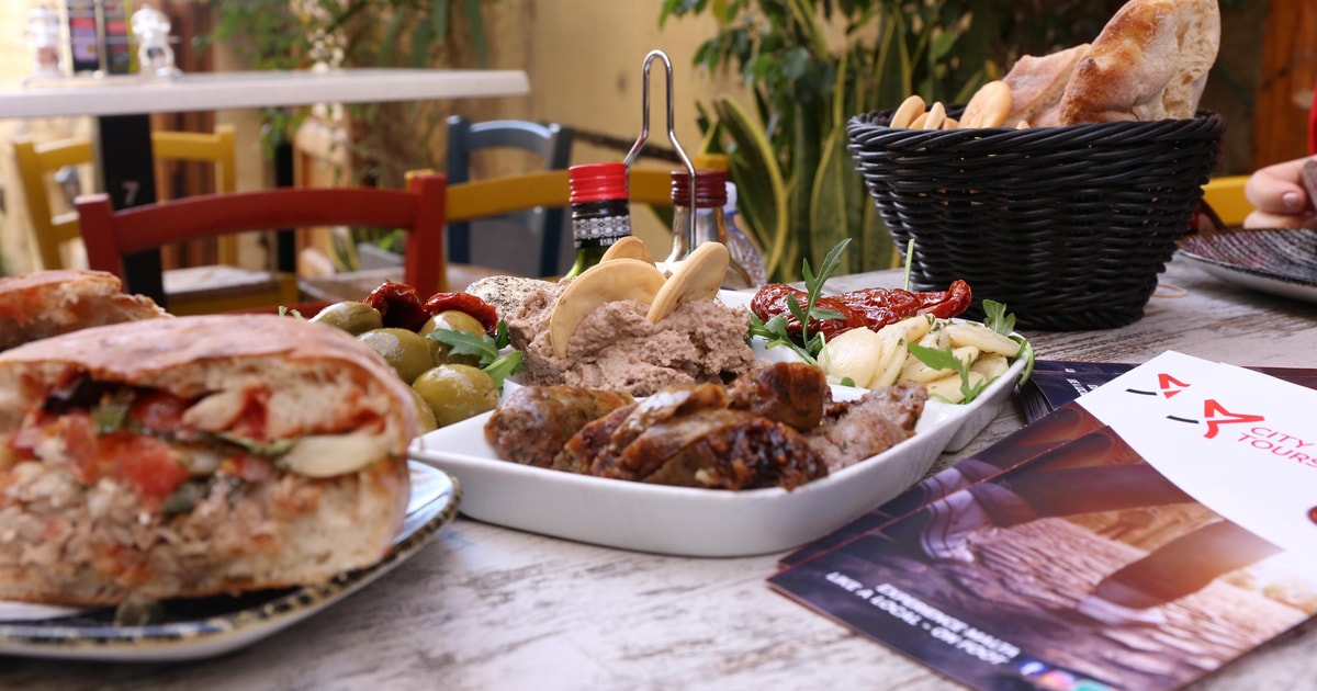 La Valeta: Tour a pie por la comida y la cultura de la calle | GetYourGuide