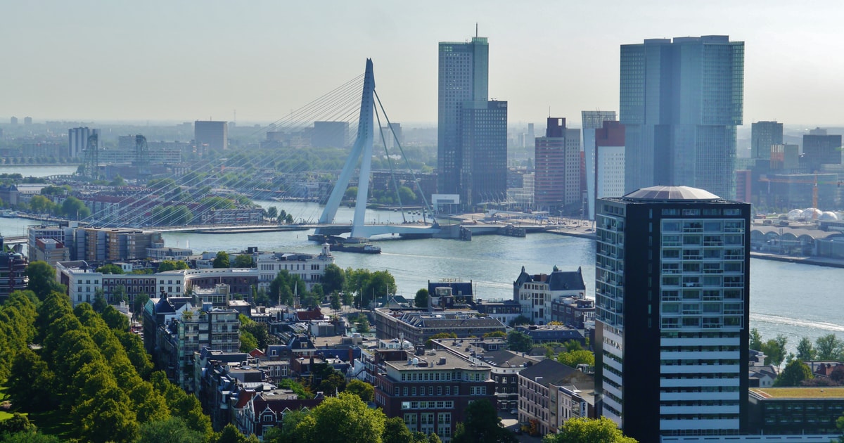 Rotterdam: Privé fietstour met gids | GetYourGuide