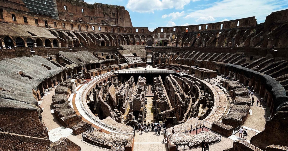 Rom: Tour durch das antike Rom mit Zugang zur Arena des Kolosseums ...