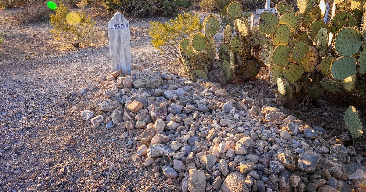 Tombstone: Dead Men's Tales Walking Tour | GetYourGuide
