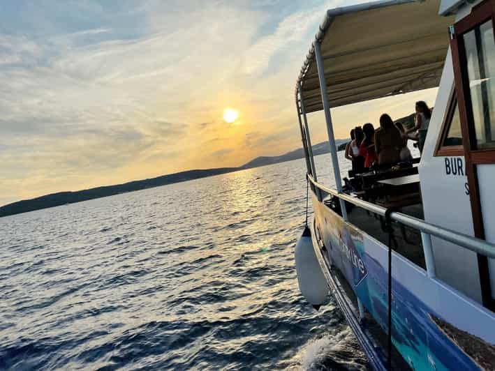 Split: 1.5-Hour Riviera Boat Cruise with a Free Drink | GetYourGuide