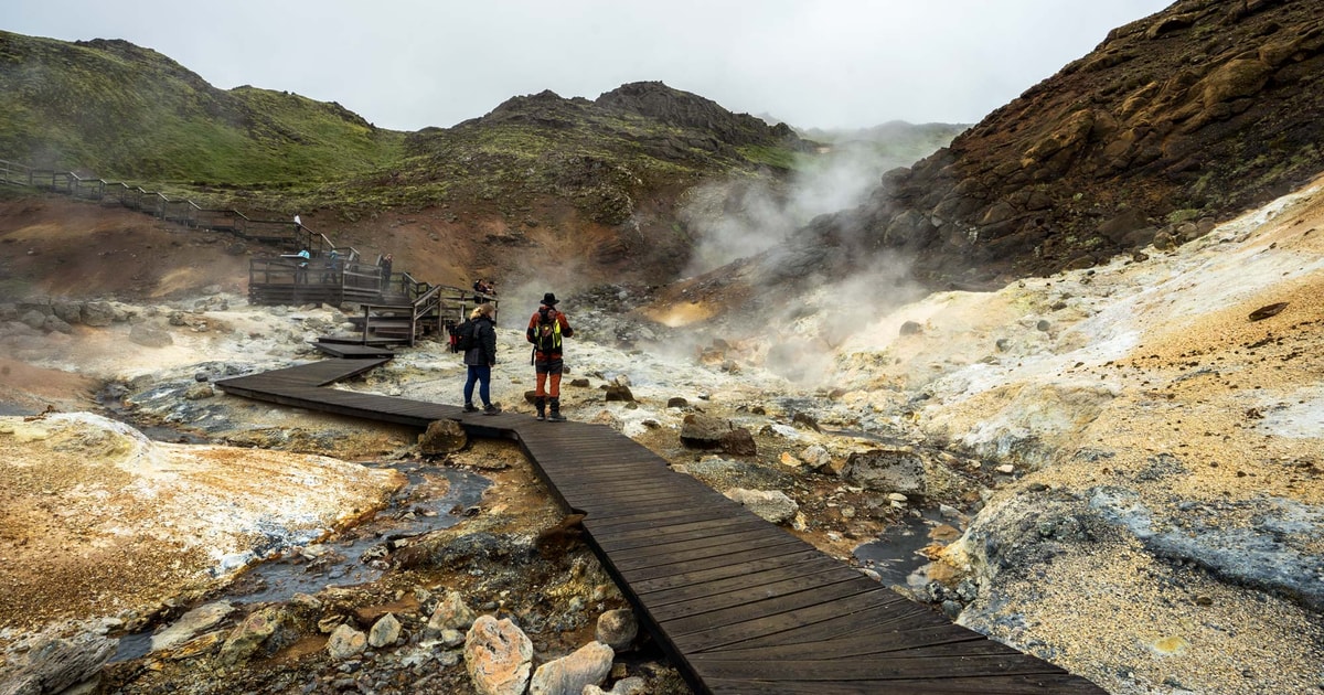 Reykjavík: Volcano Circle, Grindavík, Hot Springs, & Lava | GetYourGuide