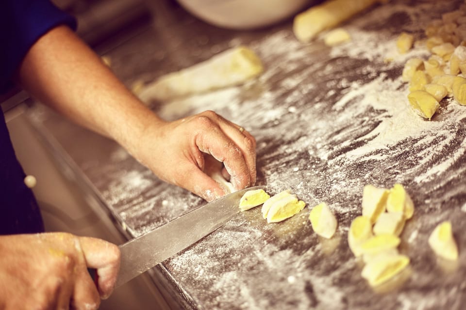 Roma: Comida o Cena con Platos Judíos Romanos | GetYourGuide