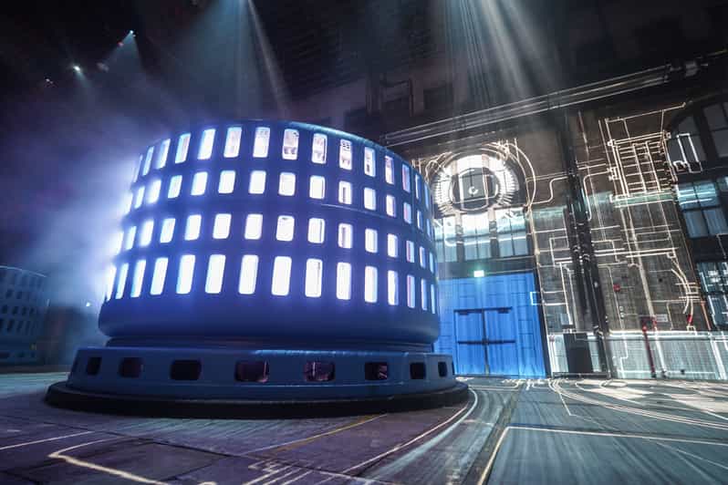 Niagara, Canada: Power Station Light Show w/ Dinner and Tour | GetYourGuide