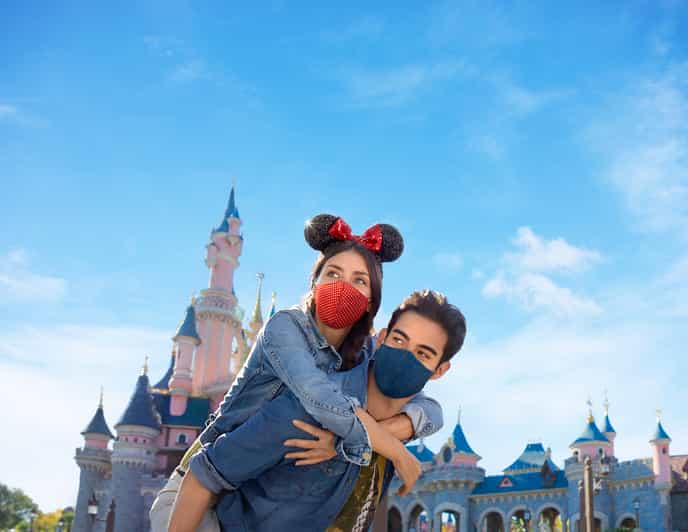 Paris: Disneyland® Express Tickets and Shuttle Transport | GetYourGuide
