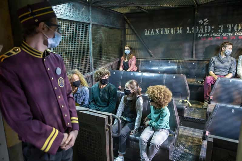 Disneyland® Paris Express Tickets for Train and Parks | GetYourGuide