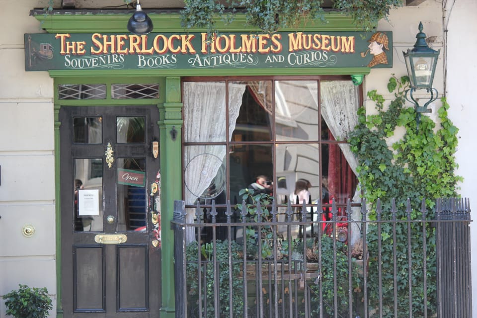 London: Sherlock Holmes Guided City Walking Tour | GetYourGuide