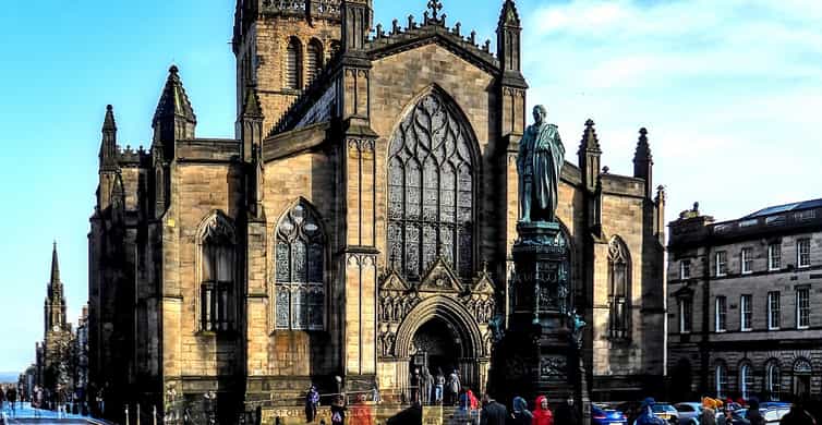Edinburgh: Dark History Royal Mile Walking Tour | GetYourGuide