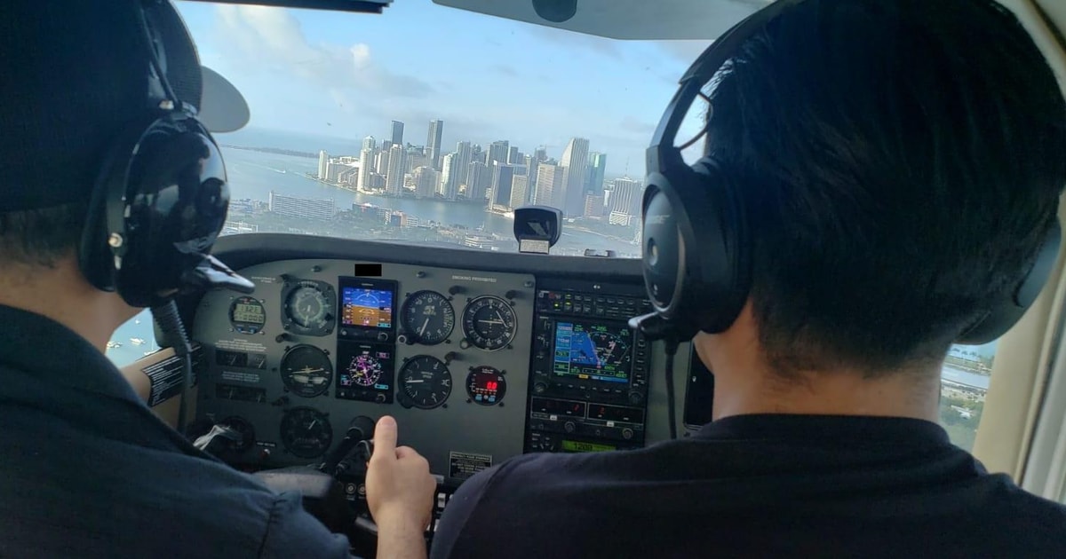 Miami: 60-Minute Airplane Flight Discovery Lesson Ticket | GetYourGuide