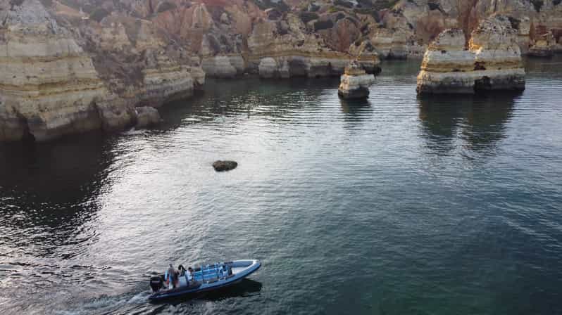 Portimão: Peștera Benagil, turul cu barca rapidă pe plaja Marinha ...